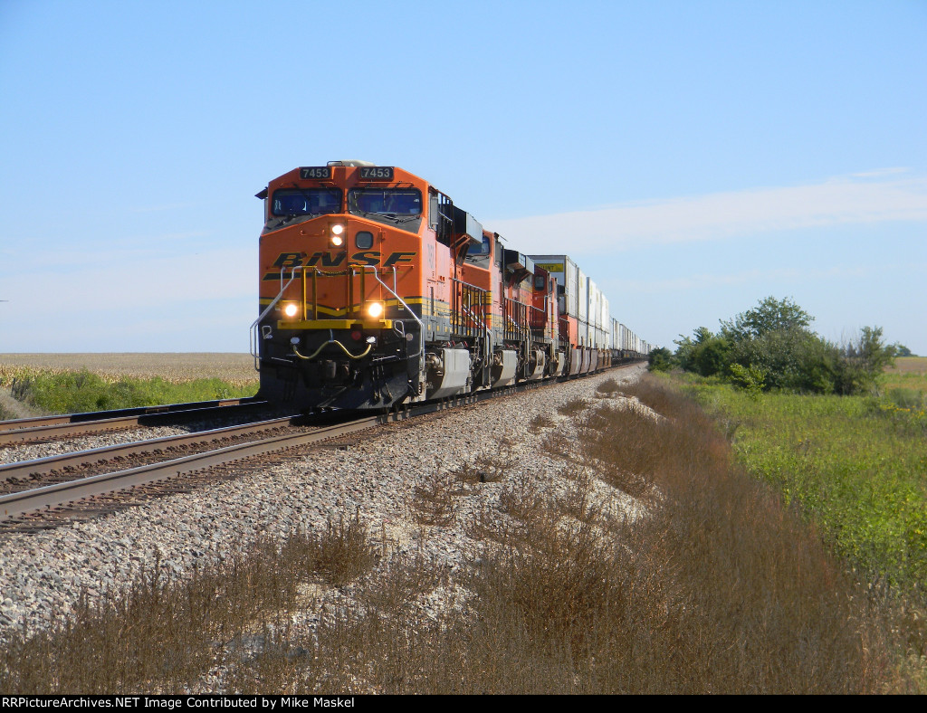 BNSF 7453